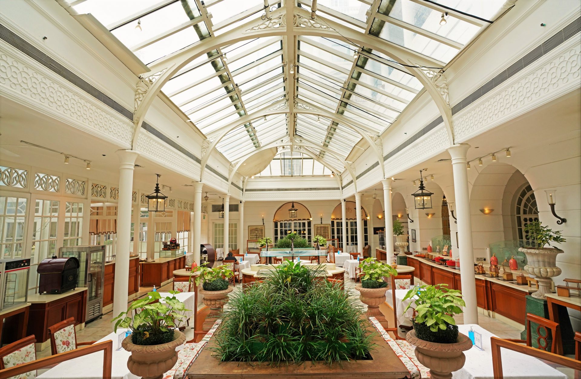 ITC Windsor Bengaluru curates memorable gourmet experiences - Hotelier ...