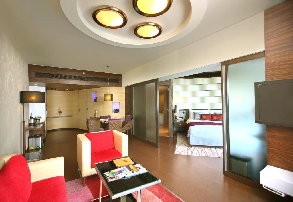 Fortune Hotels expands its presence in Ahmedabad with Fortune Select ...