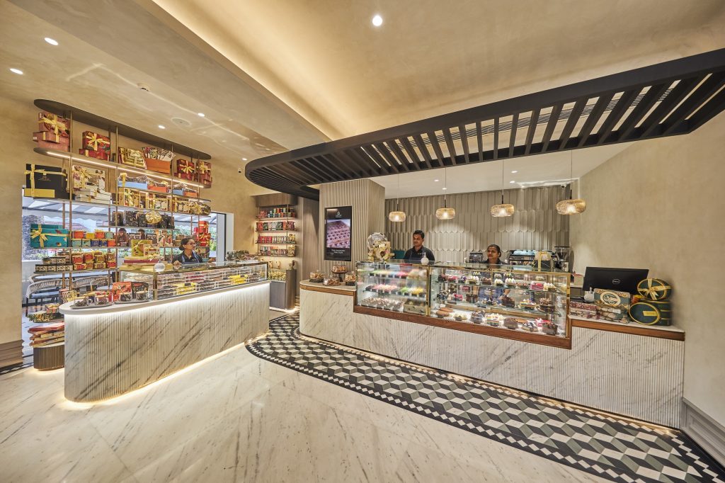 SMOOR opens its first signature café in Bandra West, Mumbai - Hotelier ...