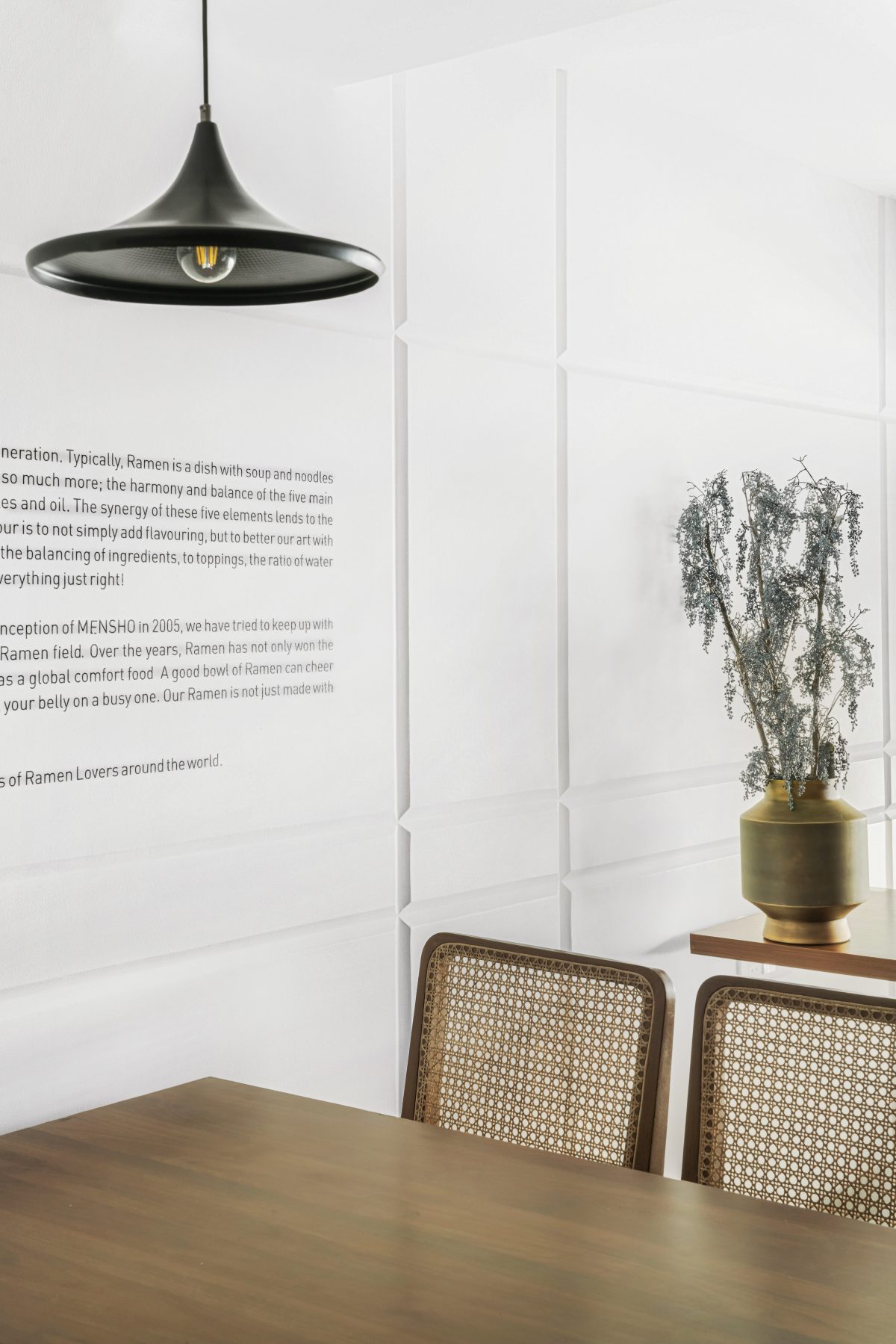 Glancing through India's first communal table conceptualised restaurant ...