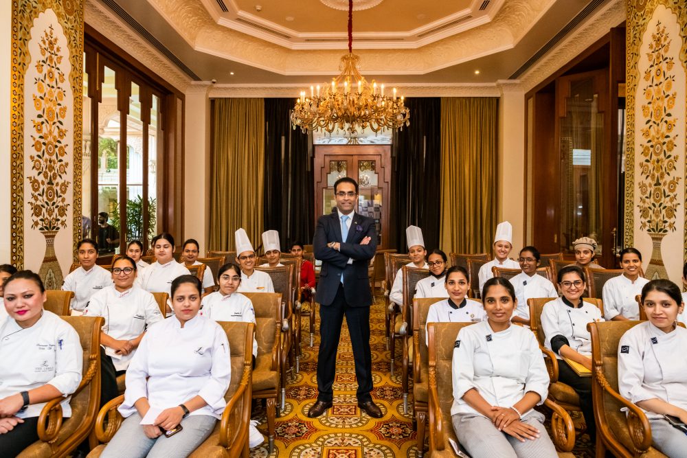 Radisson Hotel Group launches new Radisson Rewards loyalty program ...