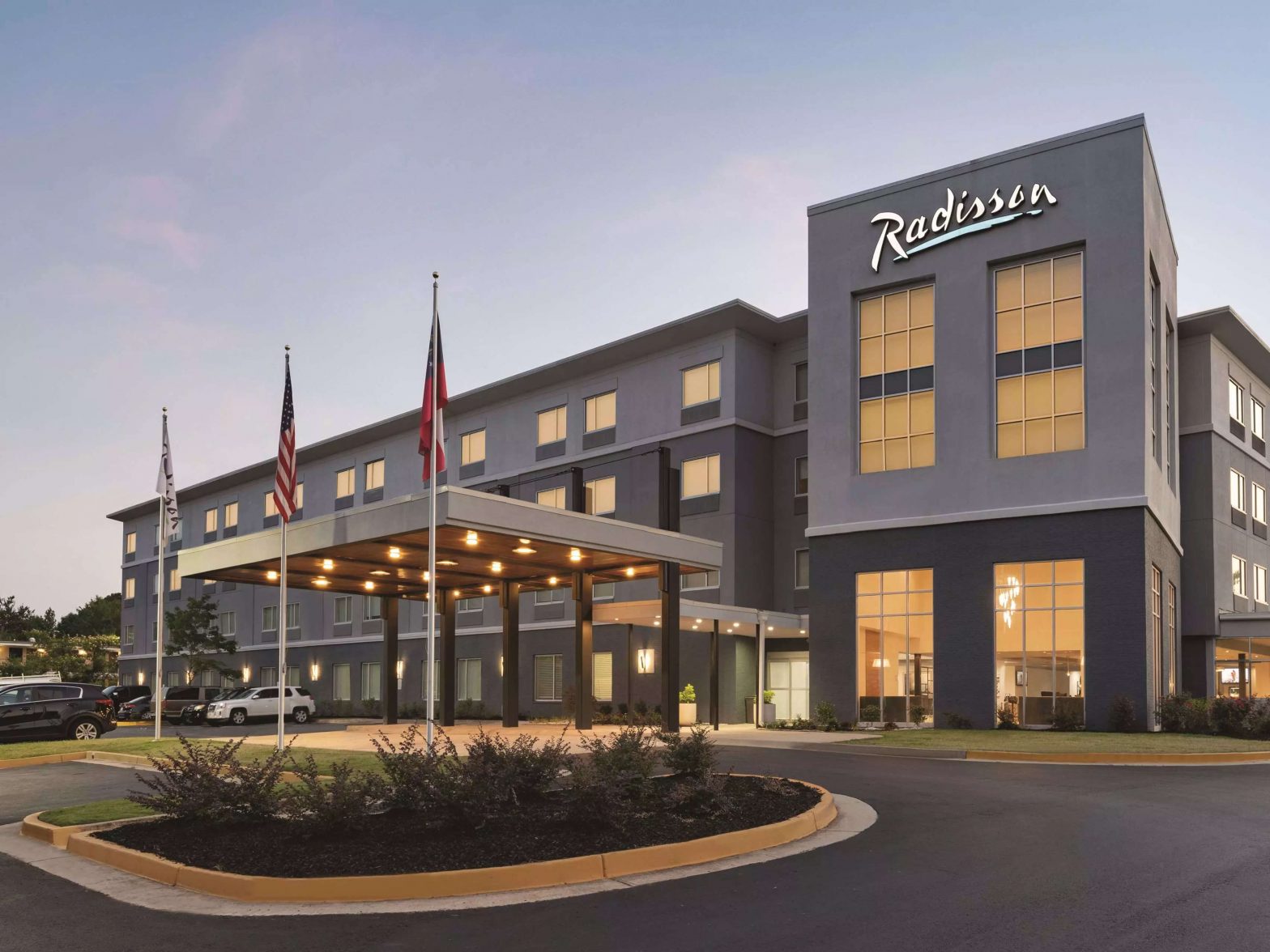 Radisson Hotel Group launches new Radisson Rewards loyalty program ...
