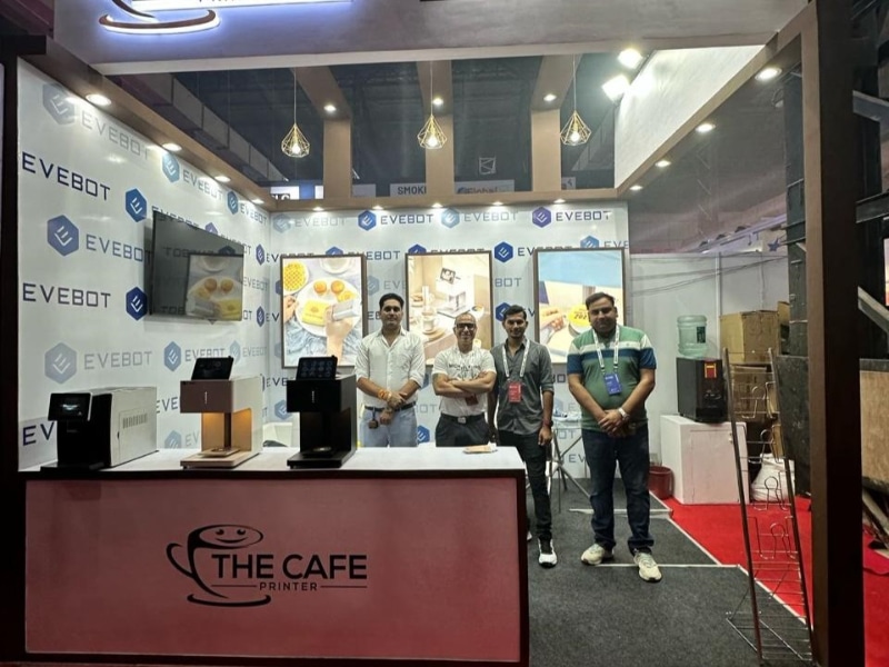 This Coffee Printer prints designs on your latte - Hotelier India