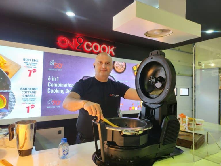 Adopting AI-enabled cooking devices: The way forward - Hotelier India