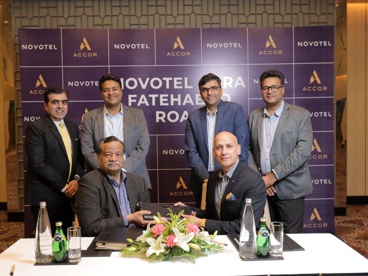 Taj Coromandel, Chennai celebrates 120 years of Taj with a grand cake ...