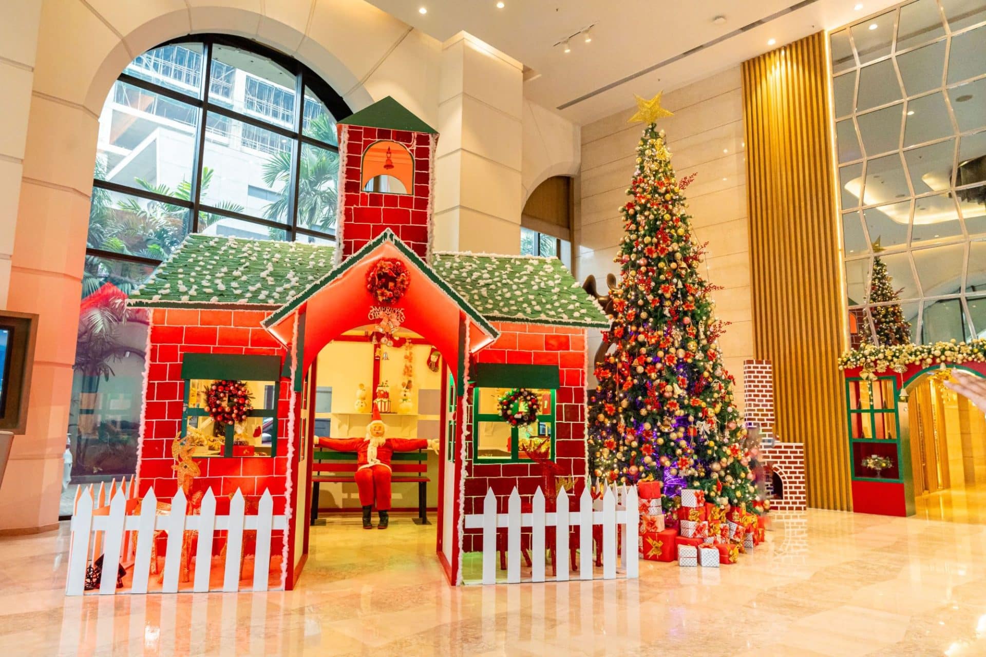 Courtyard by Marriott Bengaluru Hebbal unveils a Life-Sized Gingerbread ...