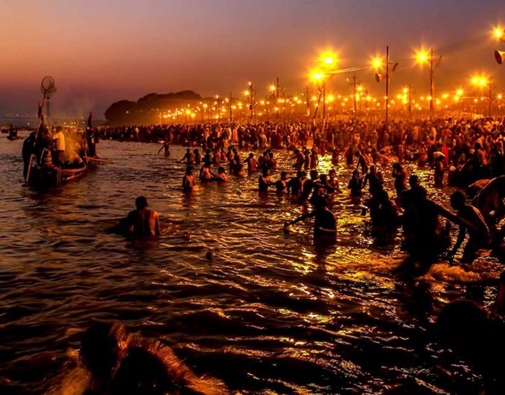 YoloBus connects multiple cities to Maha Kumbh - Hotelier India