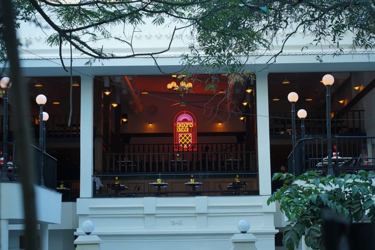 Bengaluru’s largest Bob’s Bar on Wood Street in a 1945-era setting ...
