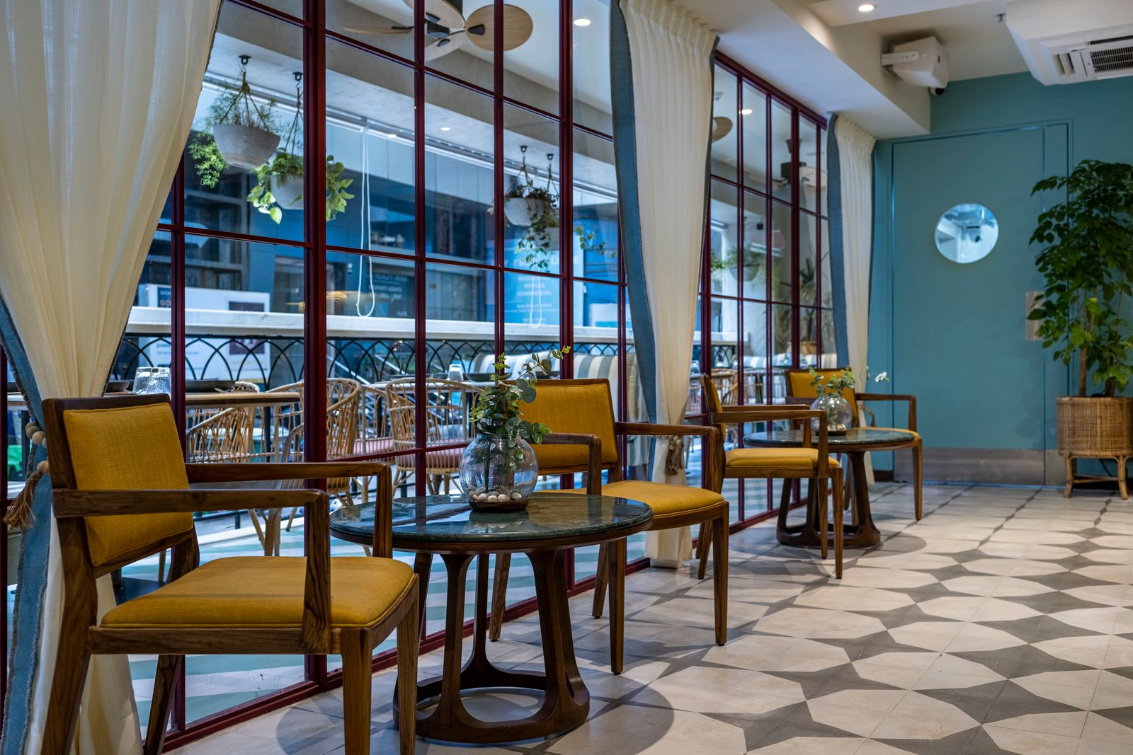 Millo by Minnie Bhatt Design: An eatery dipped in minimalistic décor ...